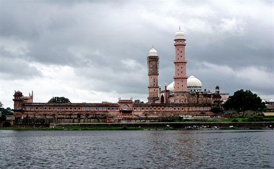 Gohar Mahal tour with Antilog Vacations at Bhopal Central India