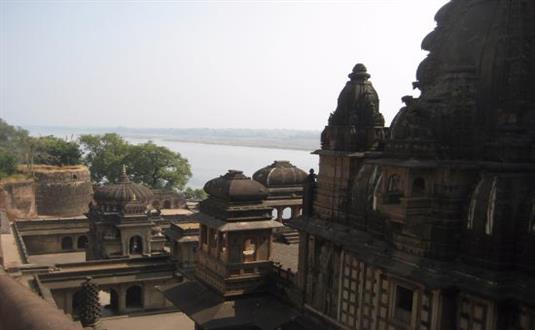 Ahilyeshwar Temple tour with Antilog Vacations at Maheshwar Central India