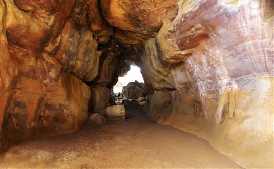 Kajal Rani Cave tour with Antilog Vacations at Omkareshwar Central India