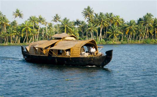 Kumarakom Backwaters tour with Antilog Vacations at Kumarakom Kerala