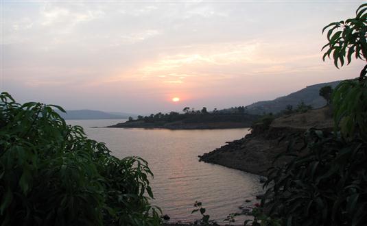 Pavana Lake tour with Antilog Vacations at Lonavala Western India