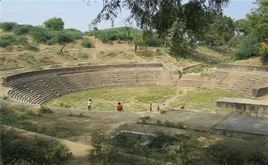 Sahastralinga Talav tour with Antilog Vacations at Patan Western India
