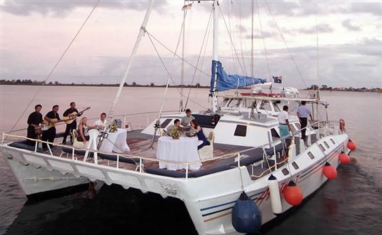Bali Sunset Dinner Cruise tour with Antilog Vacations at Bali Bali