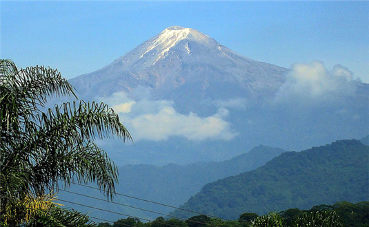 Pico Cristóbal Colón tour with Antilog Vacations at Santa Marta Colombia