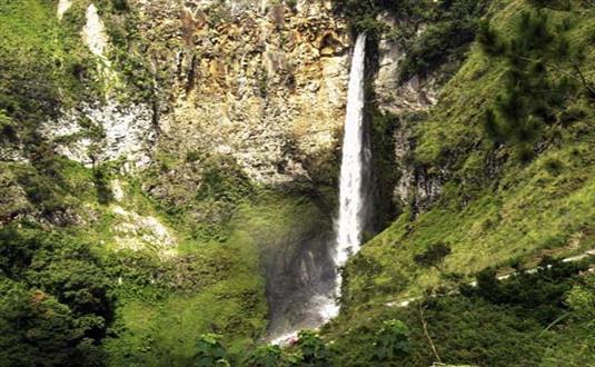 Sipiso Piso Waterfall tour with Antilog Vacations at Medan Indonesia