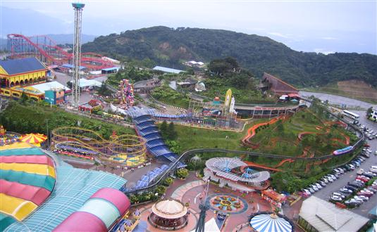 Genting outdoor theme park rides tour with Antilog Vacations at Genting ...