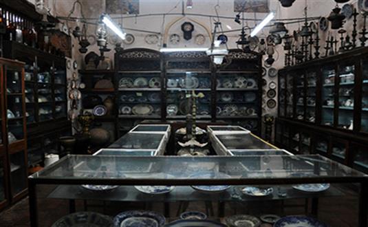 Dutch Period Museum tour with Antilog Vacations at Colombo Sri Lanka